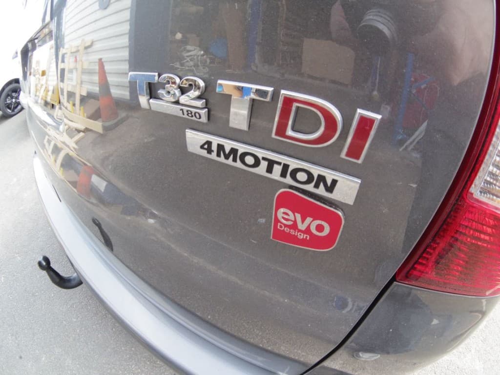 evo design badge hard enamel 45mm – 1 (1) – EVO Design