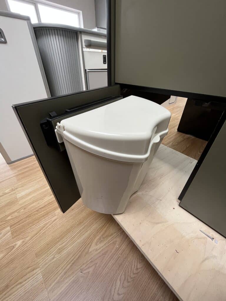 EVO V11.2 LARGE VANS Side door kitchen pod – EVO Design